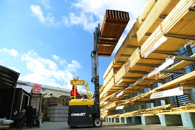 Important Forklift Operator Skills Important Forklift Operator Skills